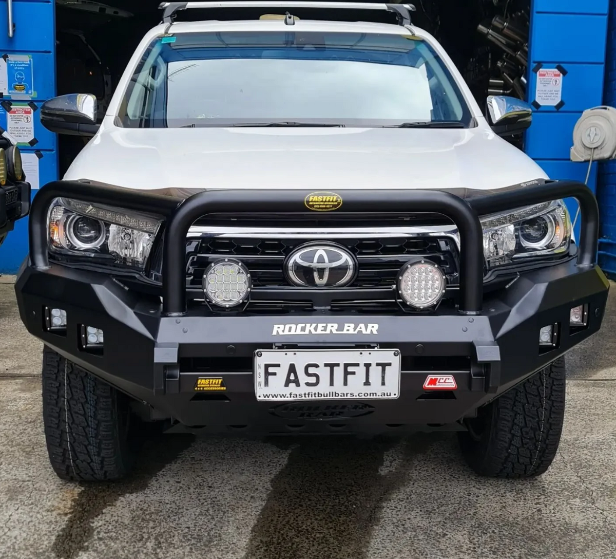 MCC 4X4 Hilux 2016-2020 078-02SQ Rocker Bull Bar Triple Loops Package ...