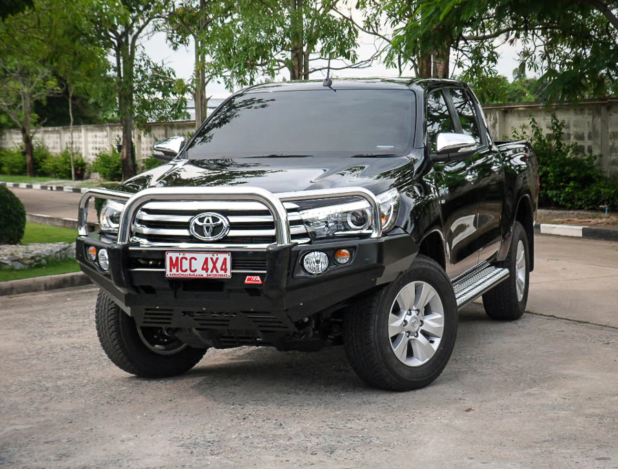 MCC 4X4 Hilux 2016-2020 707-01 Falcon Bull Bar Single Black Loop Packa ...